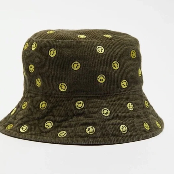 Accessories | Smiley Face Bucket Hat | Poshmark